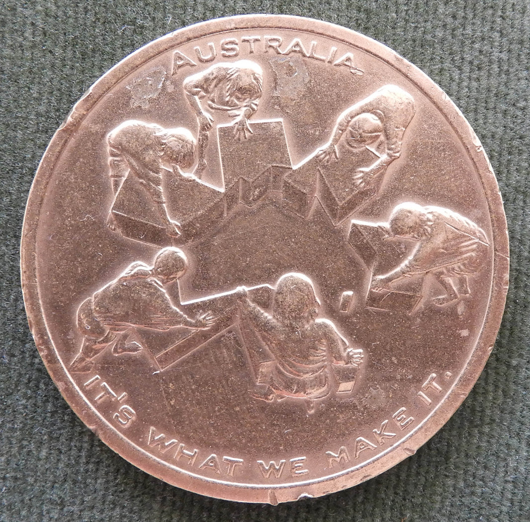 Medallions – Gumnut Antiques