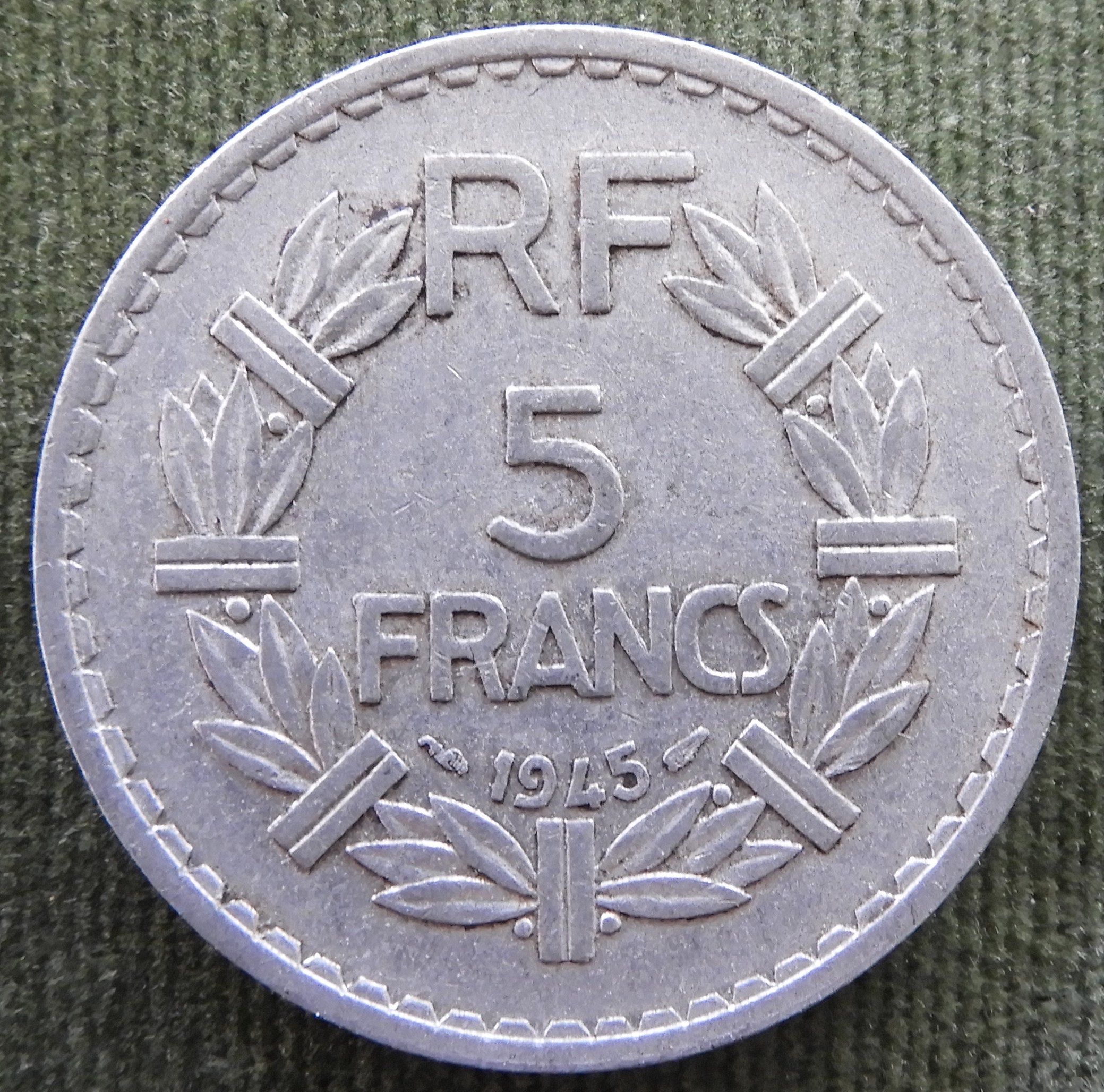 French 1945 5 Franc Coin - Circulated – Gumnut Antiques