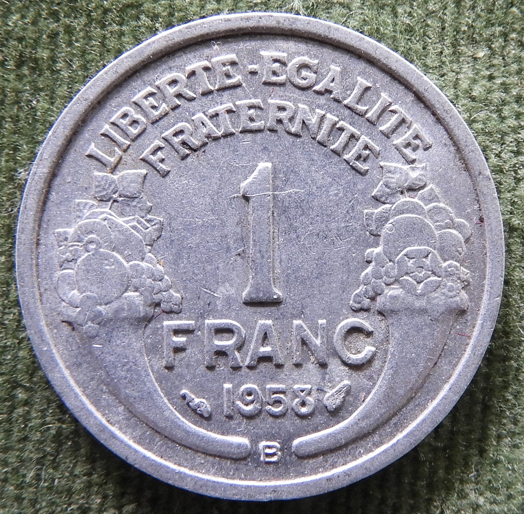 French 1958 B 1 Franc Coin - Circulated – Gumnut Antiques