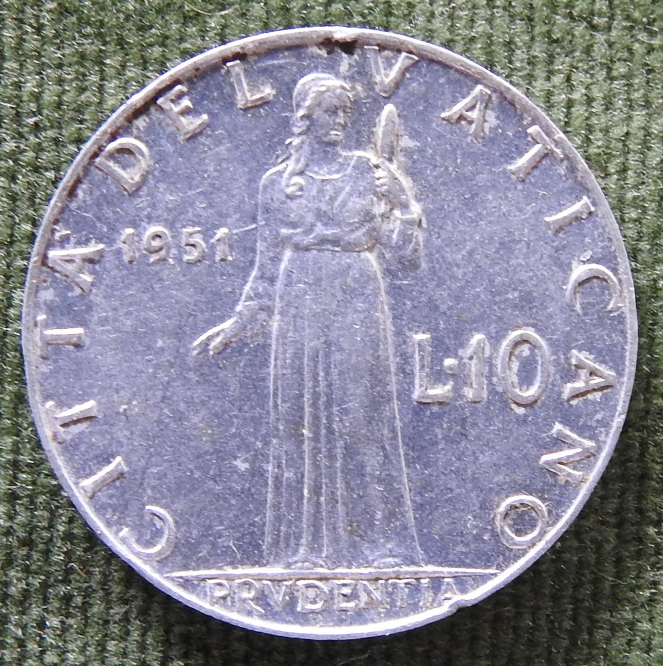 Vatican 1951 10 Lira Pope Pius XII Coin – Gumnut Antiques